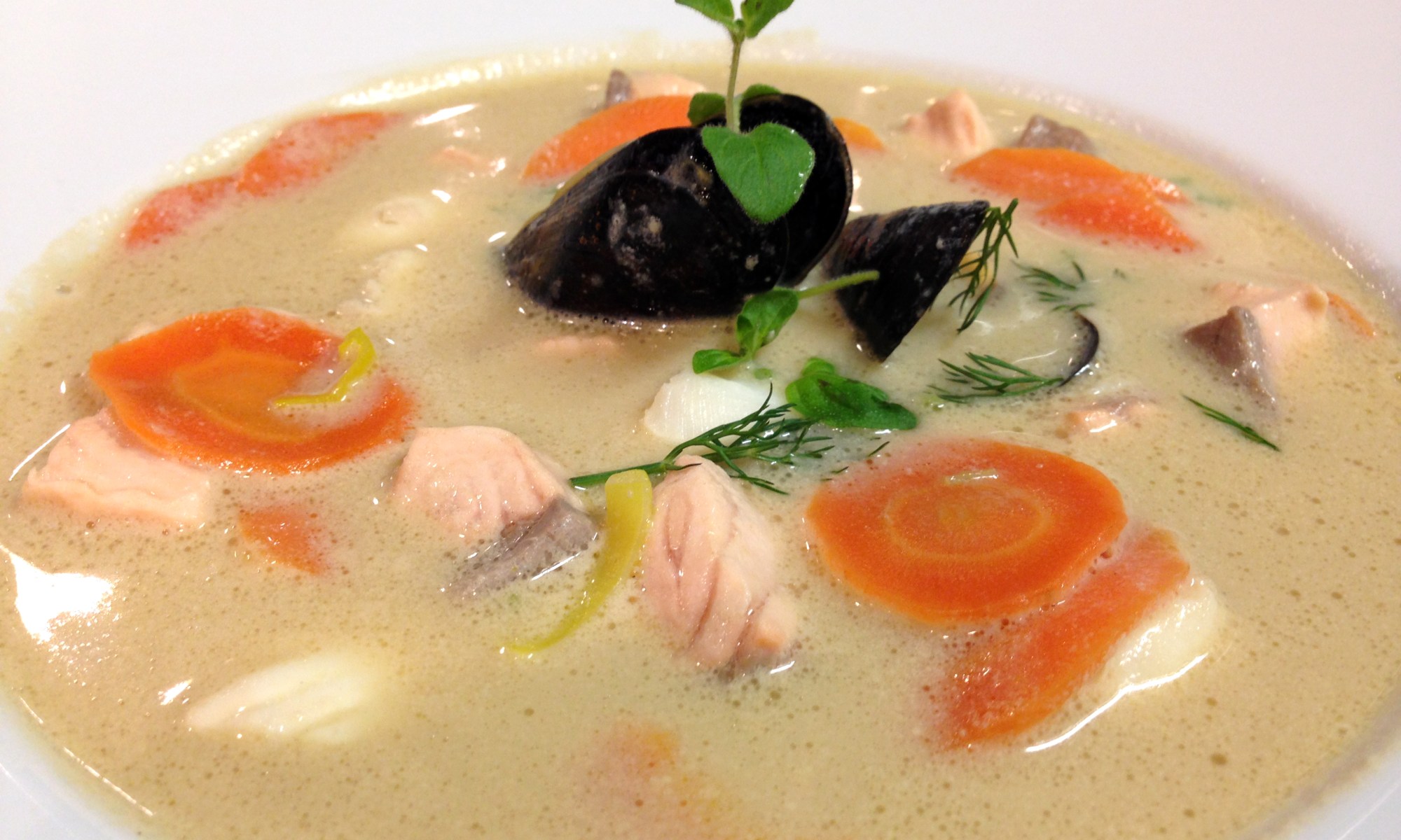 En nydelig fiskesuppe i Mathallen | Trøffelhelt